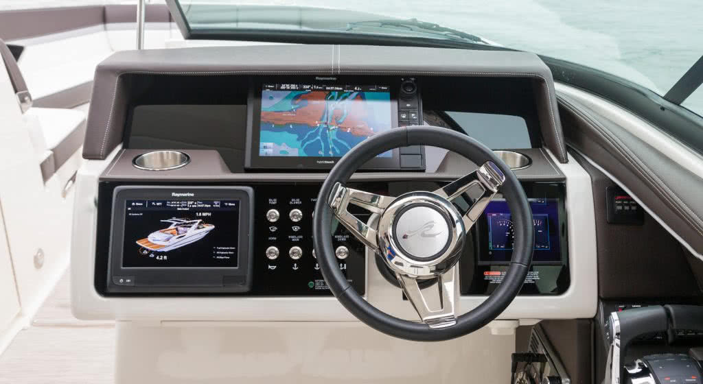 Advanced Technology - WELCOME TO PINNACLE YACHTS